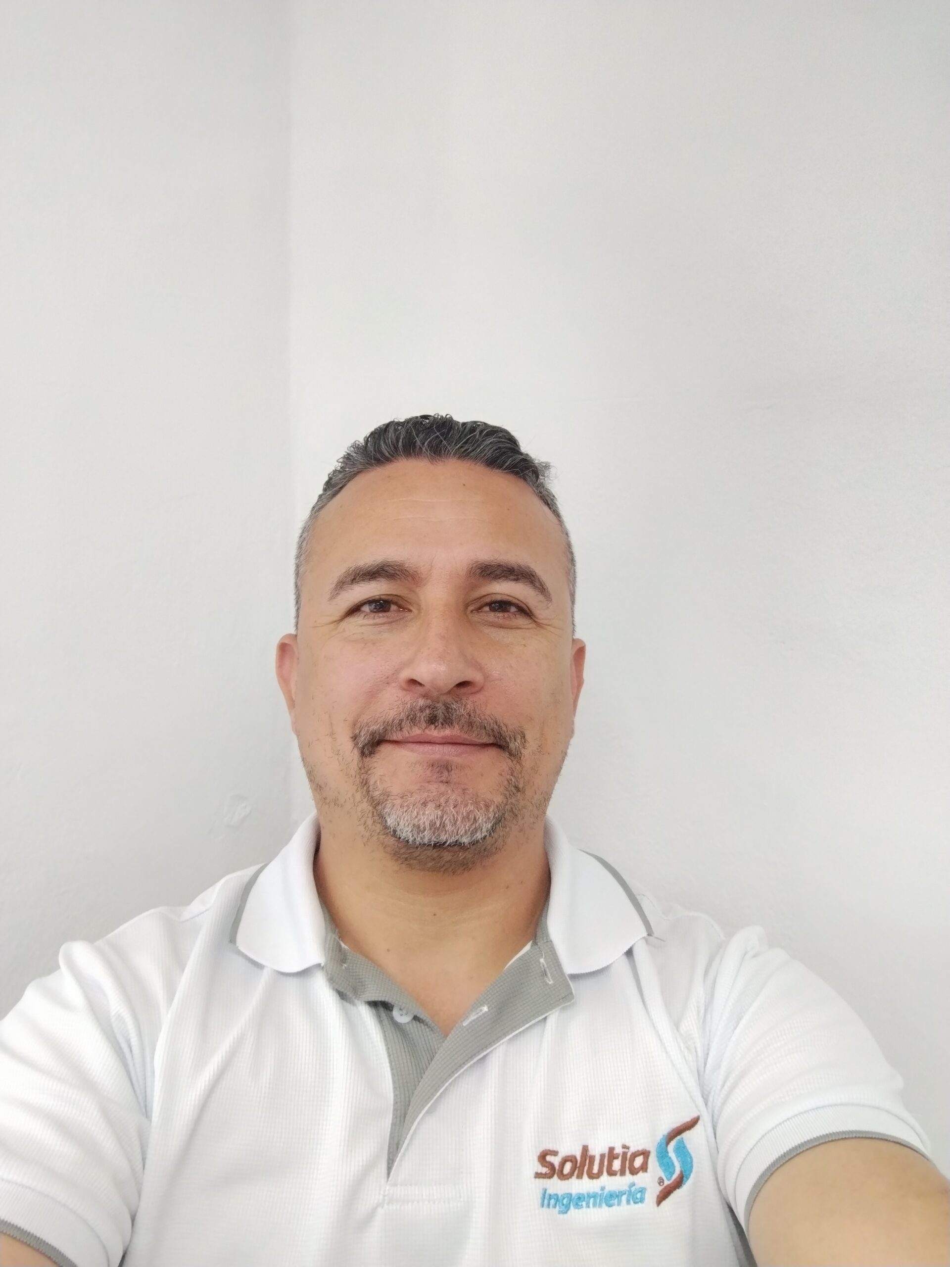 Michael Segura Agüero - Solutia